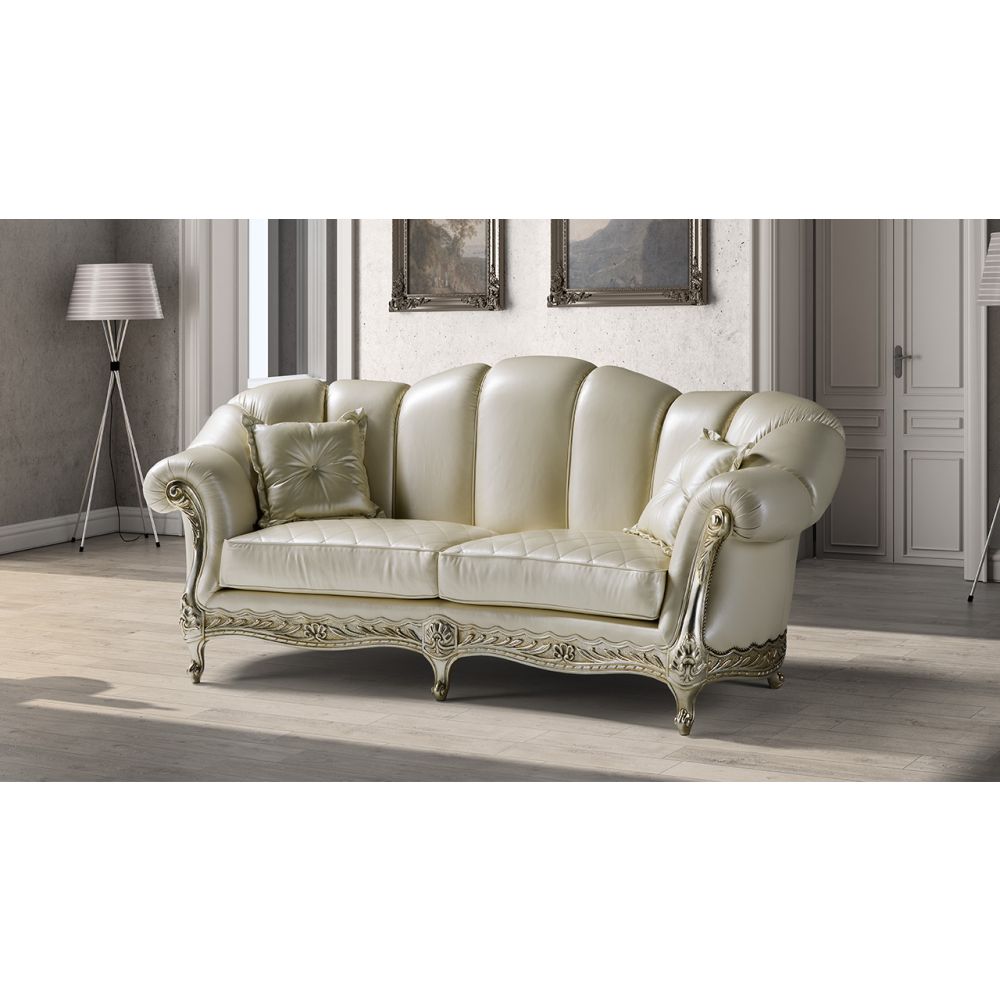 Classic Italian Style Living Room